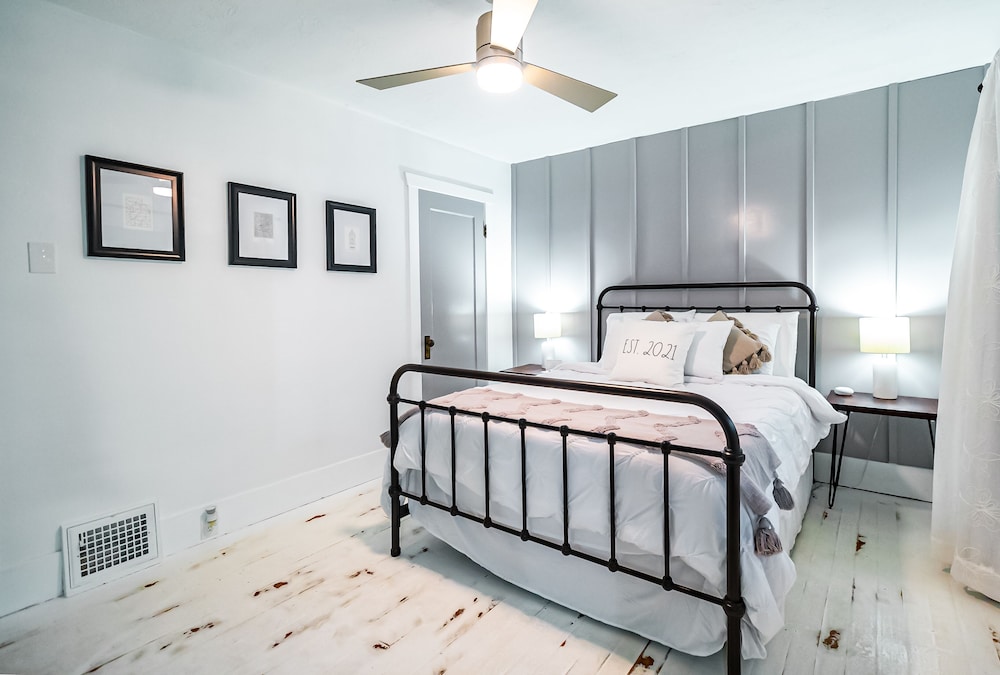 Cozy Farmhouse Suite - Logan, UT