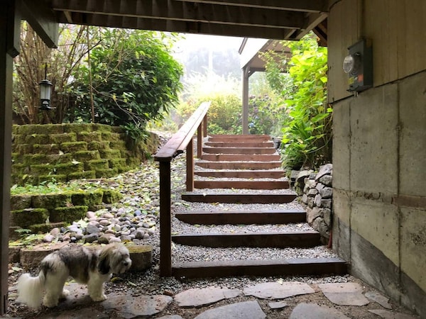 Guest Suite (1,300+ Sq. Ft. \/ 121 Sq. M.)walk To Beach And Bridge - Gig Harbor, WA