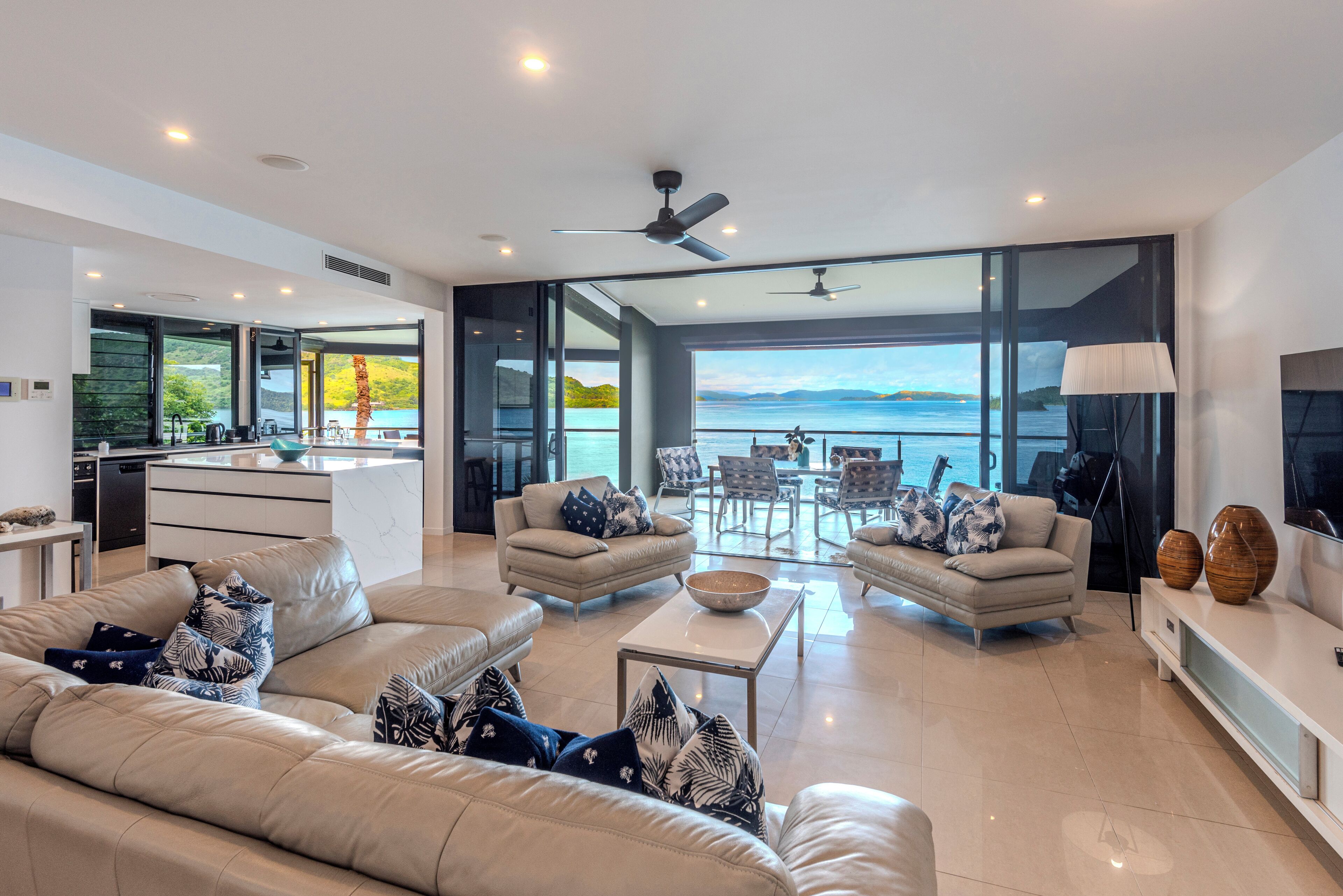 Edge 10 - Magnificent Views! - Hamilton Island