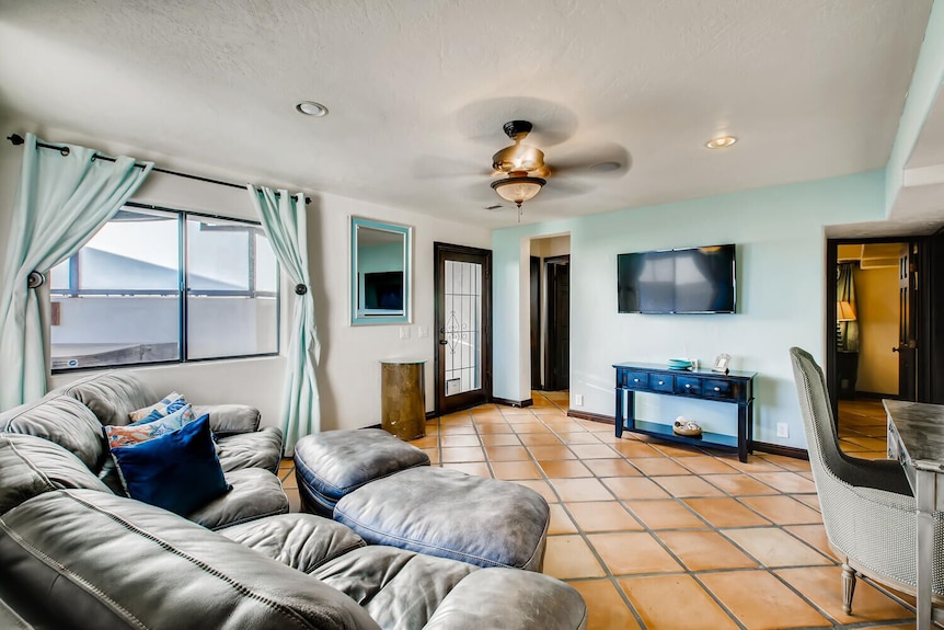 San Diego Villa Private Heated Jacuzzi - Mission Valley - San Diego