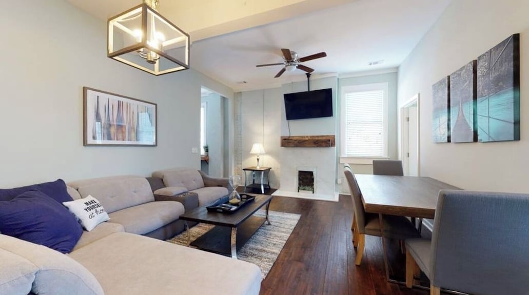 Luxury In Town Condo That Feels Like Home - Atlanta, GA