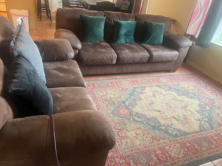 Chugiak Forest Home Family & Pet Friendly Easy Going Host - Anchorage, AK