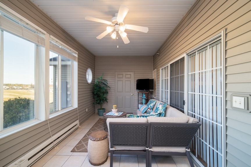 Bright & Spacious 2br Retreat King Suites Pool Access + Ticket Savings - Lake Taneycomo, MO