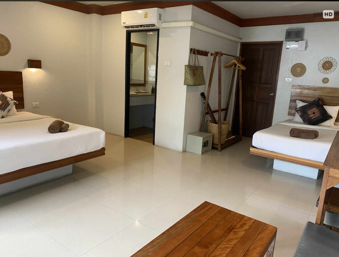 Quarto triplo standard | Roupas de cama antialérgicas, Wi-Fi de cortesia