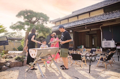 ビーチが目の前!古民家&アートの宿、最大8名様、一軒まるまる貸切「kinhomaru」 - 小豆郡