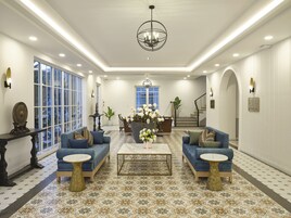 Área de estar no saguão