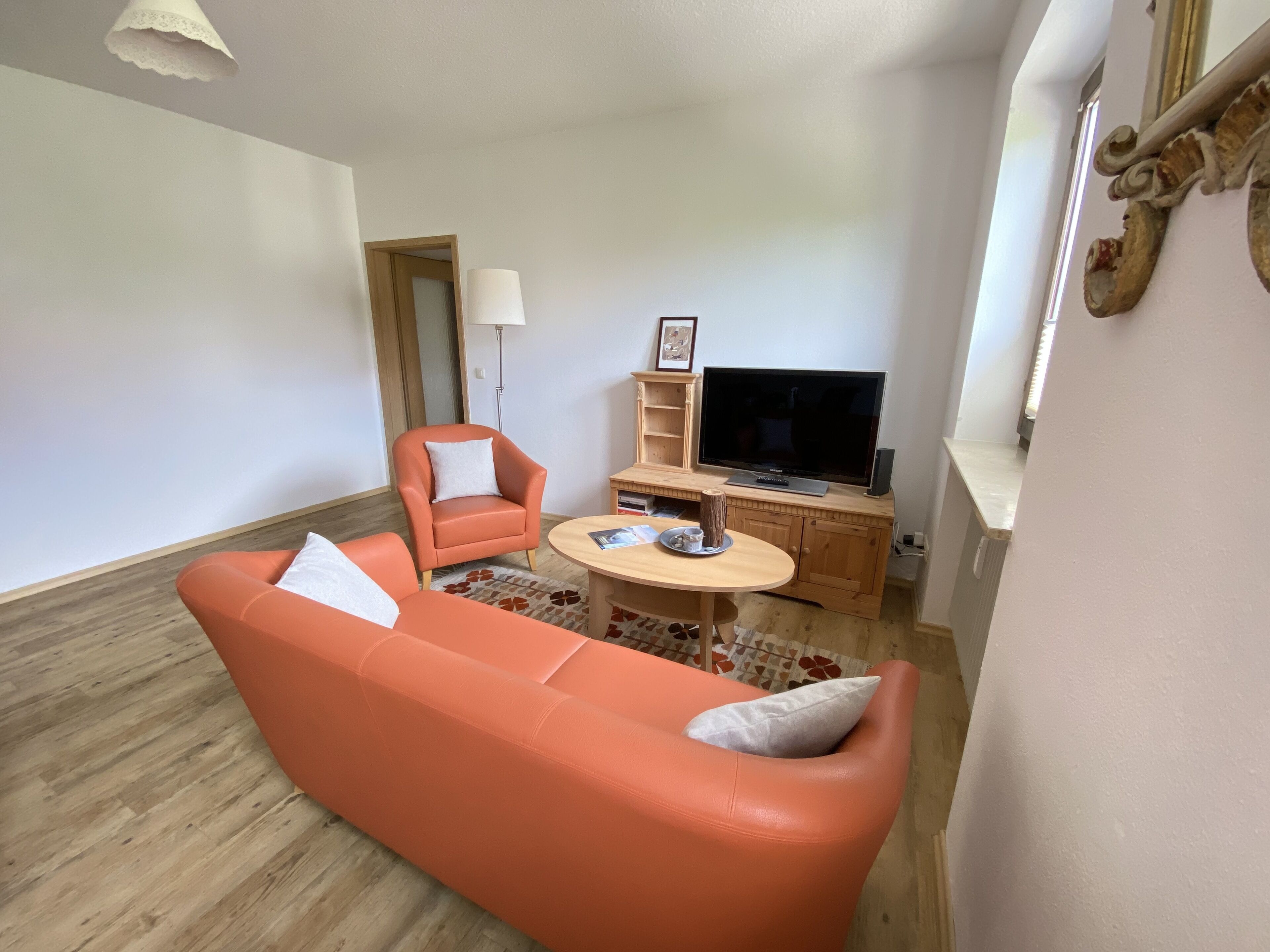 Experience Chiemsee, Mountains & Lakes - Apartment For Up To 4 People, 2 Bedrooms, Balcony - Marquartstein