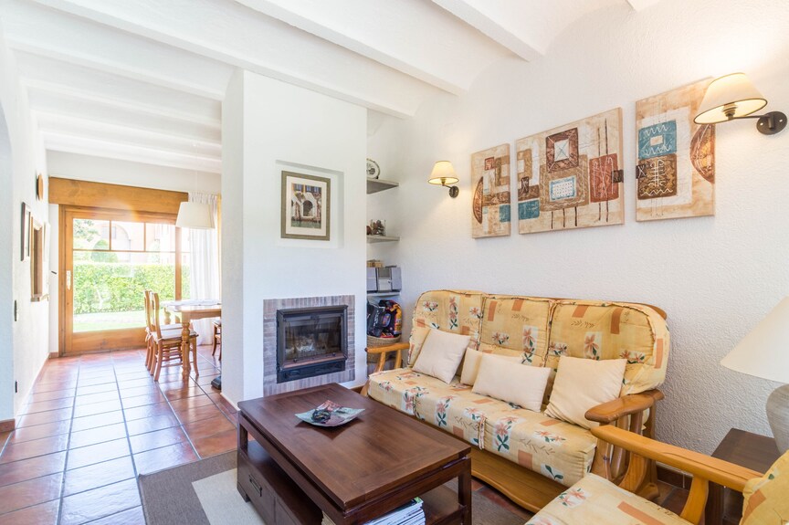 Casa Adosada En Comunidad Con Piscina En Calonge Cerca De La Playa - Calonge