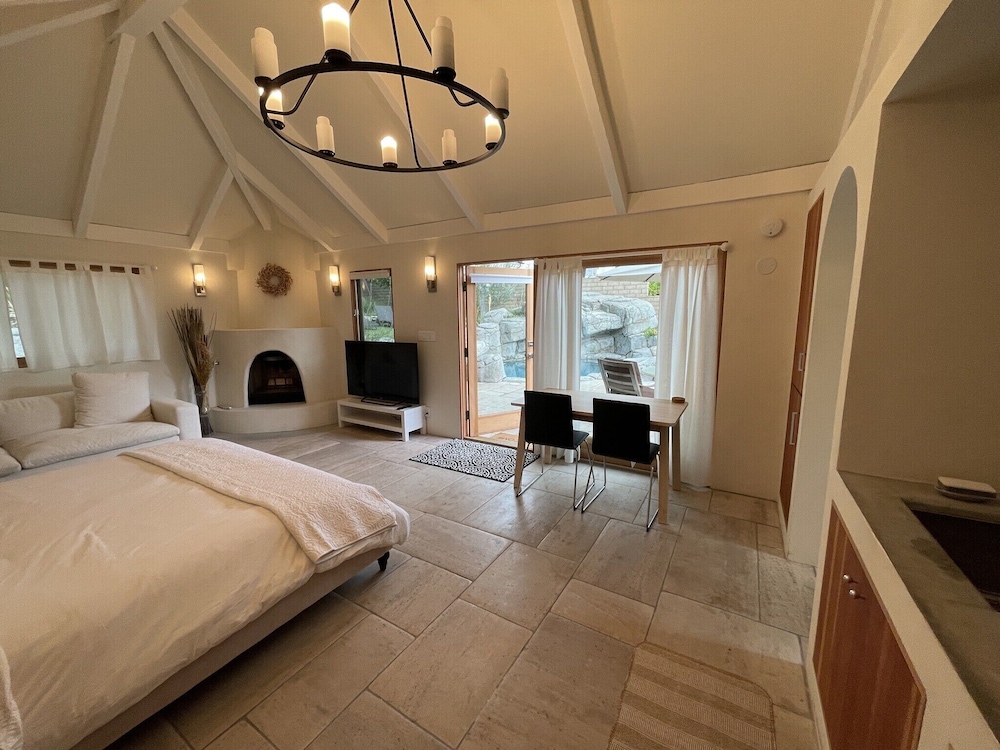 Charming, Private, Poolside Cottage - Glassell Park - Los Angeles
