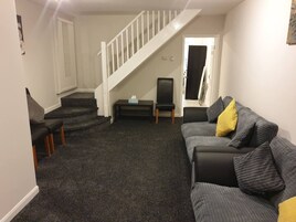 Casa | Sala de estar | TV 30 polegadas com canais digitais