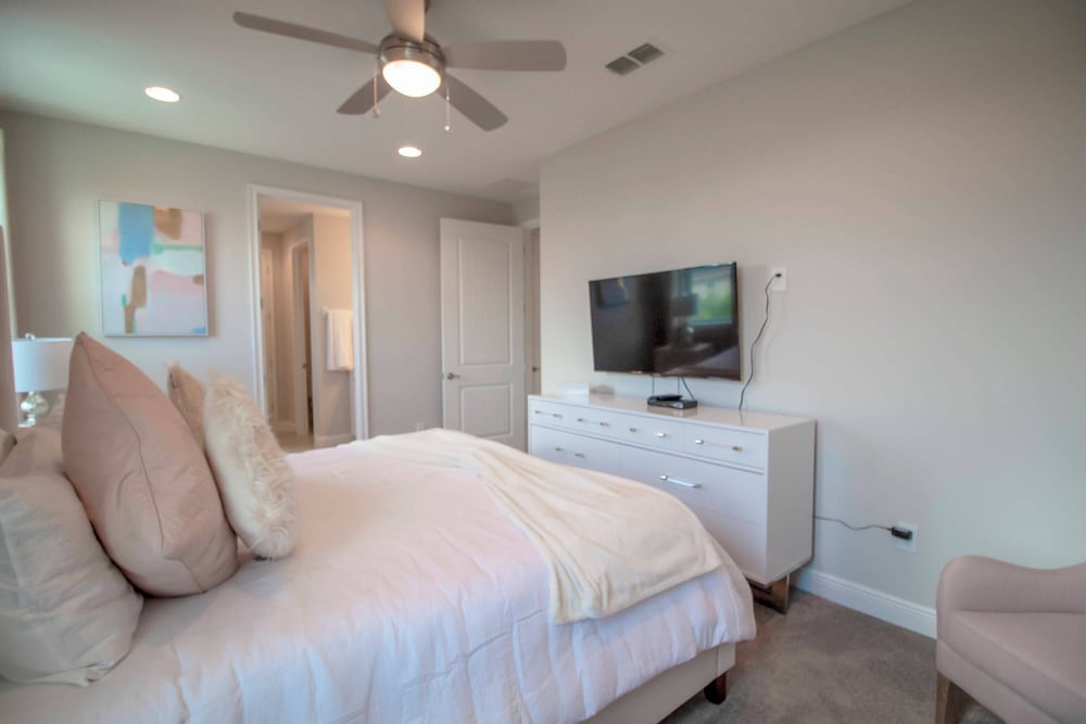 Encore Resort 6 Bedroom Home With Pool (2102) - Davenport, FL