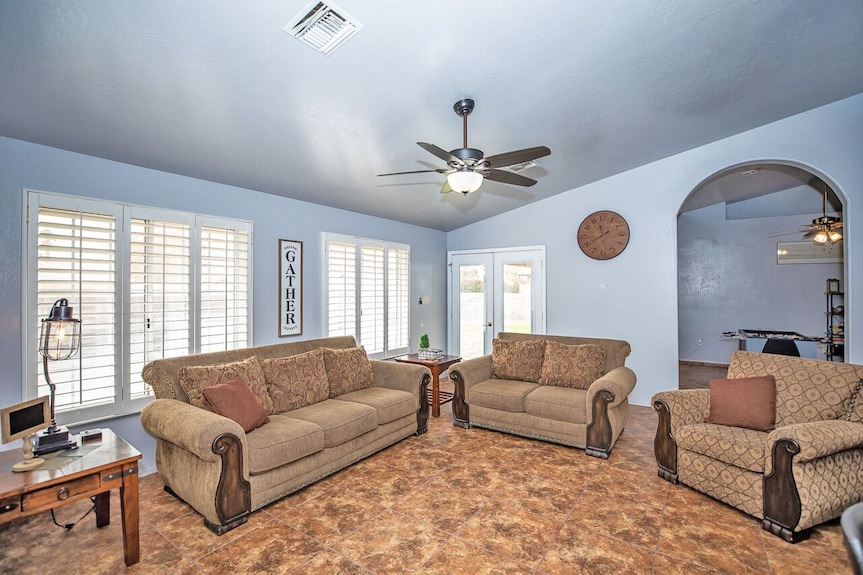 Roomy, Quiet And Central Home - Yuma, AZ