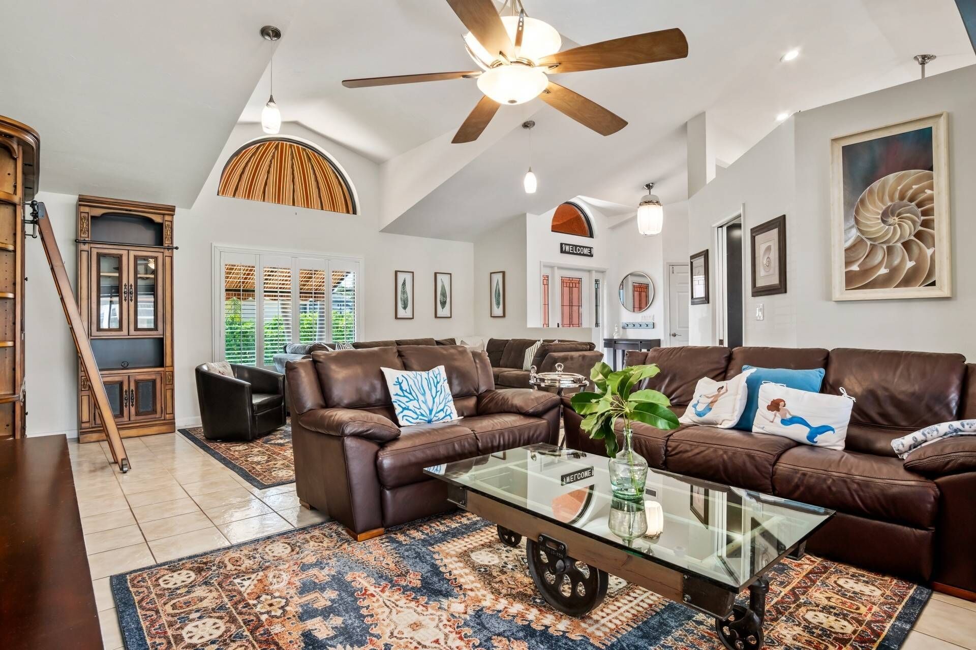 Location! Converging Waterfront Views W/dock & Large Screened Lanai; Pool, Spa, Wifi & More! - Marco Island, FL