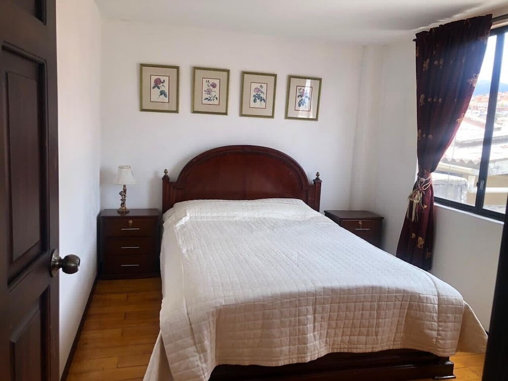 Warm And Cozy Apartment For Up To Four People. - Azuay