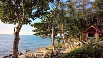 Perto da praia, praia de areia branca