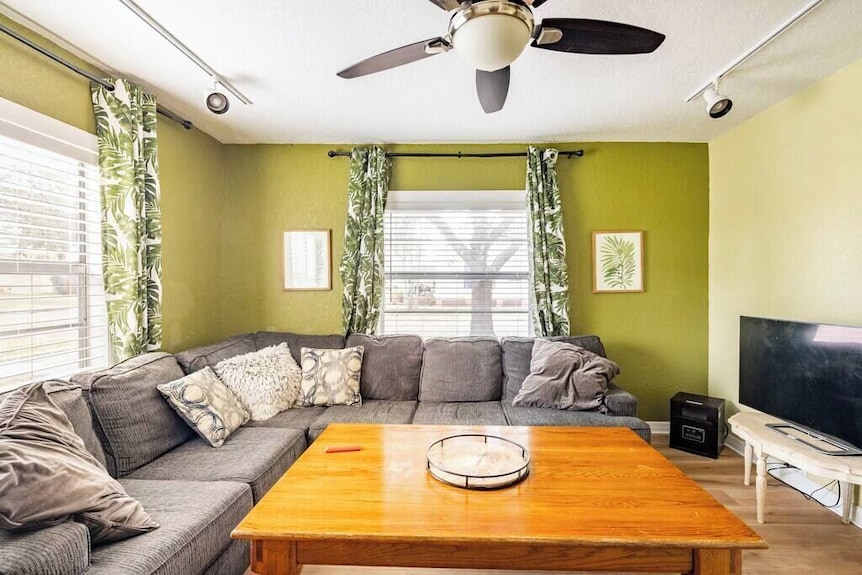 Orlando Area Vacation Rental - Lake Mary, FL