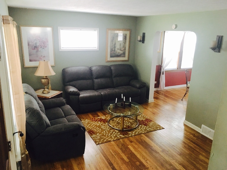 Historic Century Home In Parma -Oh So Charming - Lake Erie, PA