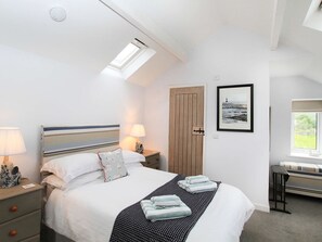 Casa de campo | 4 quartos, individualmente decorados, individualmente mobiliados