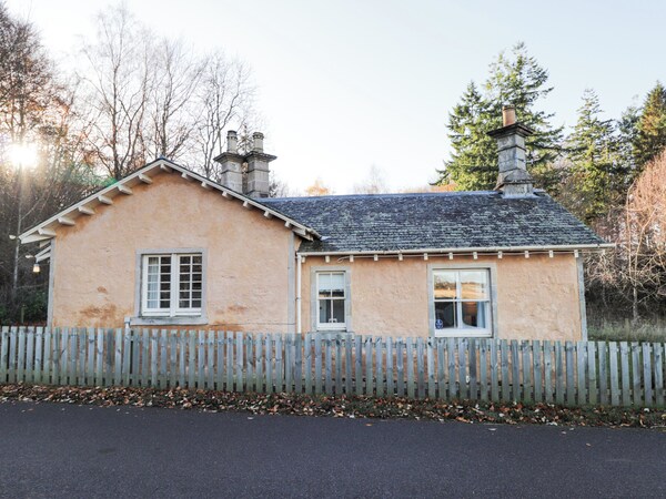 Cormack Lodge - Brodie Castle - Aberdeenshire