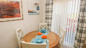 Casa de campo | Cozinha privada | Geladeira, chaleira elétrica, torradeira