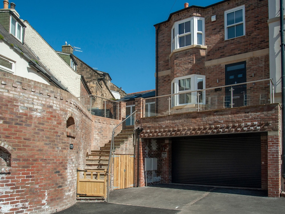 Salt Bay - 휘트비