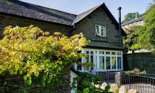 Applethwaite Cottage - Bowness-on-Windermere
