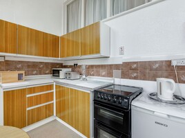 Casa de campo | Cozinha privada | Geladeira, chaleira elétrica, torradeira