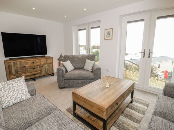 The Sandy Bee - Anglesey