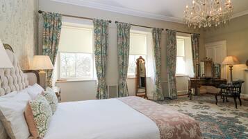 Casa de Campo | 4 quartos, com decoração personalizada, com mobília individualizada