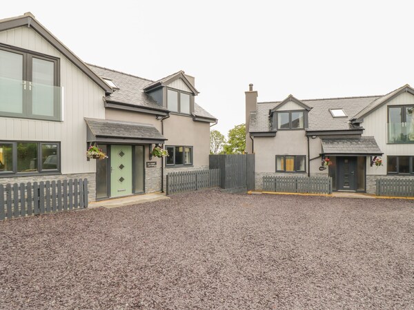 Big Azzles - Benllech