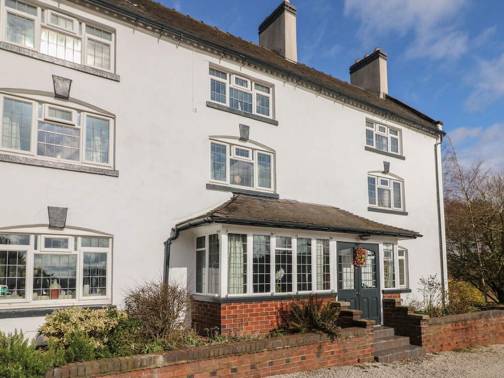 Fields Farm - West Midlands