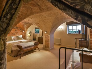 Casa de Campo | 2 quartos, com decoração personalizada, com mobília individualizada 