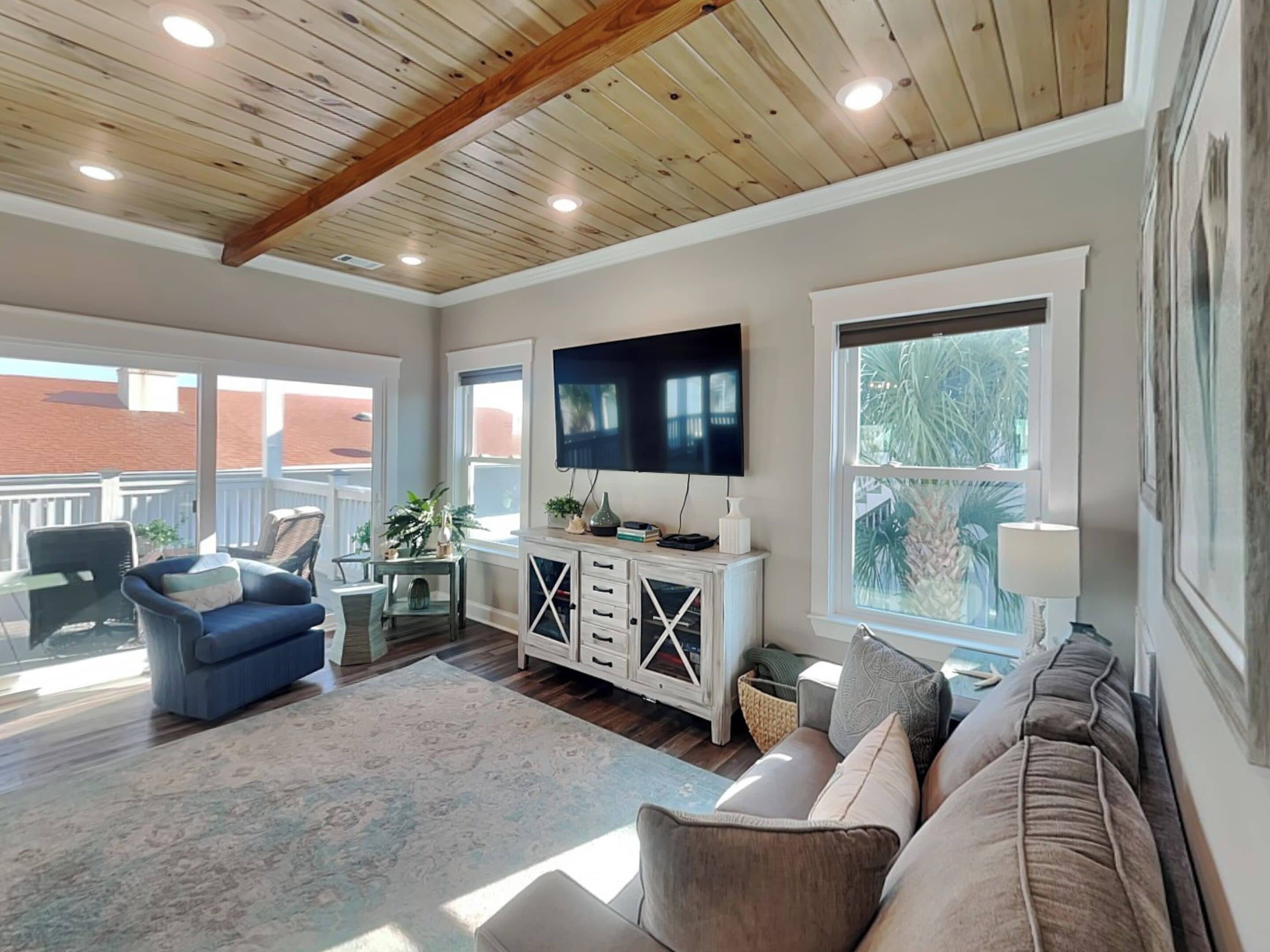 Luxurious Home W. Private Pool + Rooftop Deck Views. - Tybee Island, GA