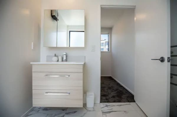 Brand New Opposite Hagley Park Close Cbd ,Hospital - Christchurch