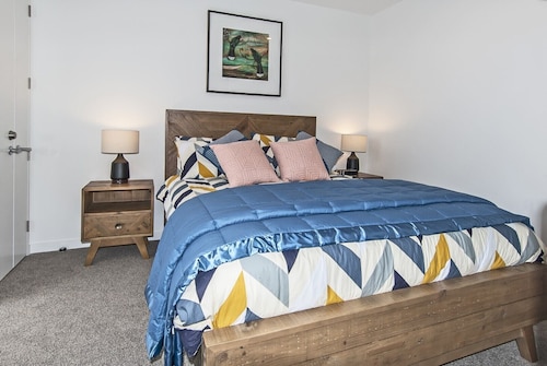 Modern Living On Madras Street - Christchurch