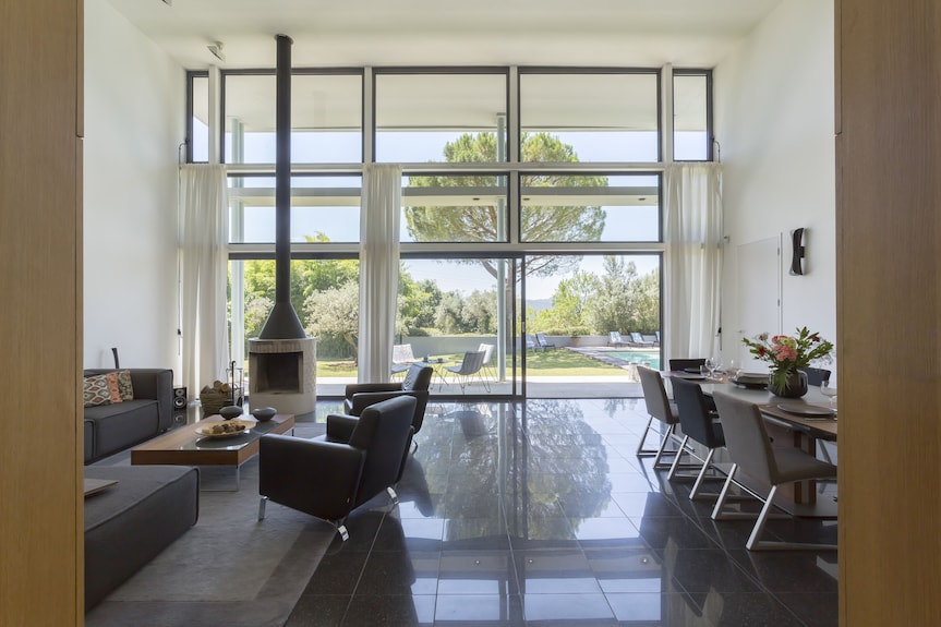 Modern Luxury House In Provence - Lourmarin