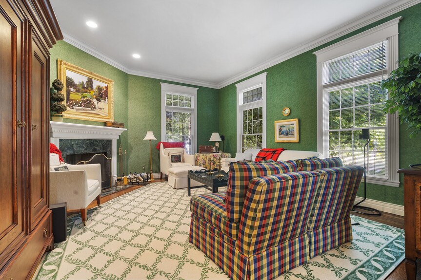 Downtown Harbor Springs! Second St- Sleeps 10+ Walk To Main St! 1/4 Mile!! - Harbor Springs, MI