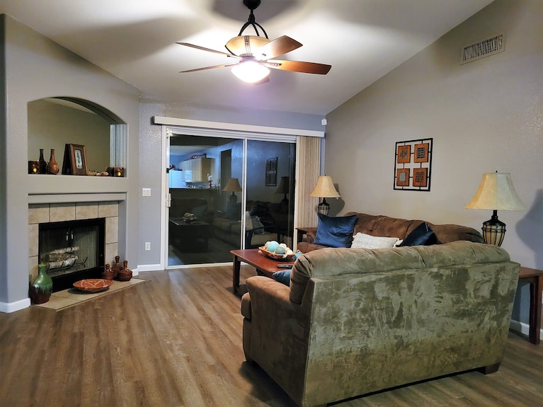 Renovated Waterslide Private Heated Pool With Spa Golf Course On-call Service - Mesa, AZ