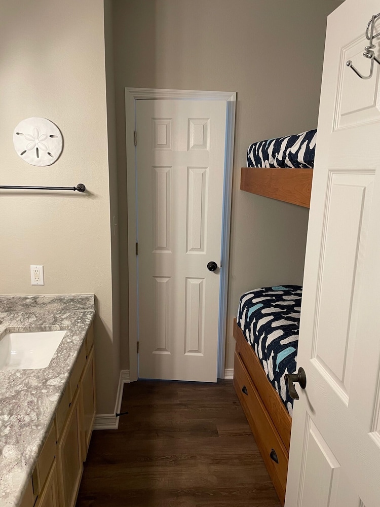 9239 Beachwalk Location Of Sandpiper With Beach Service - Destin, FL