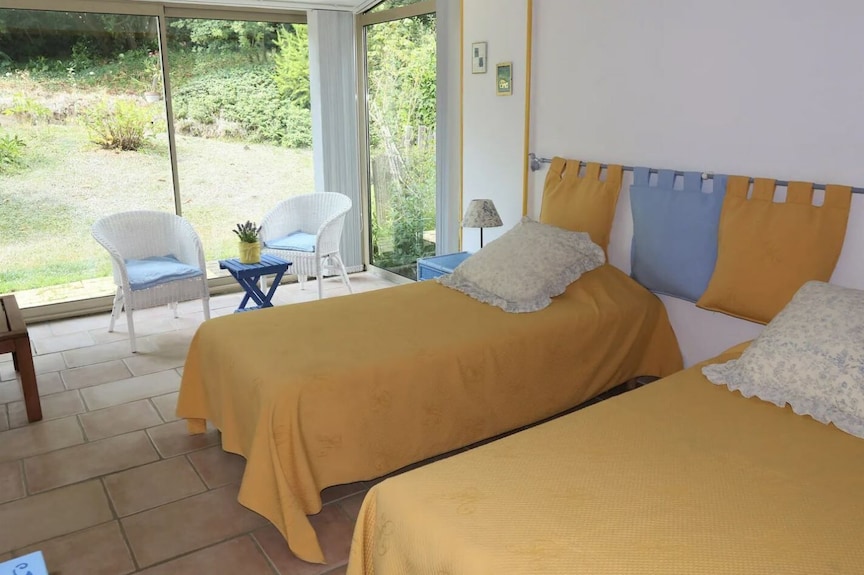 La Buissonnière En Bourgogne Du Sud : Maison Entière Avec Piscine - Saône-et-Loire