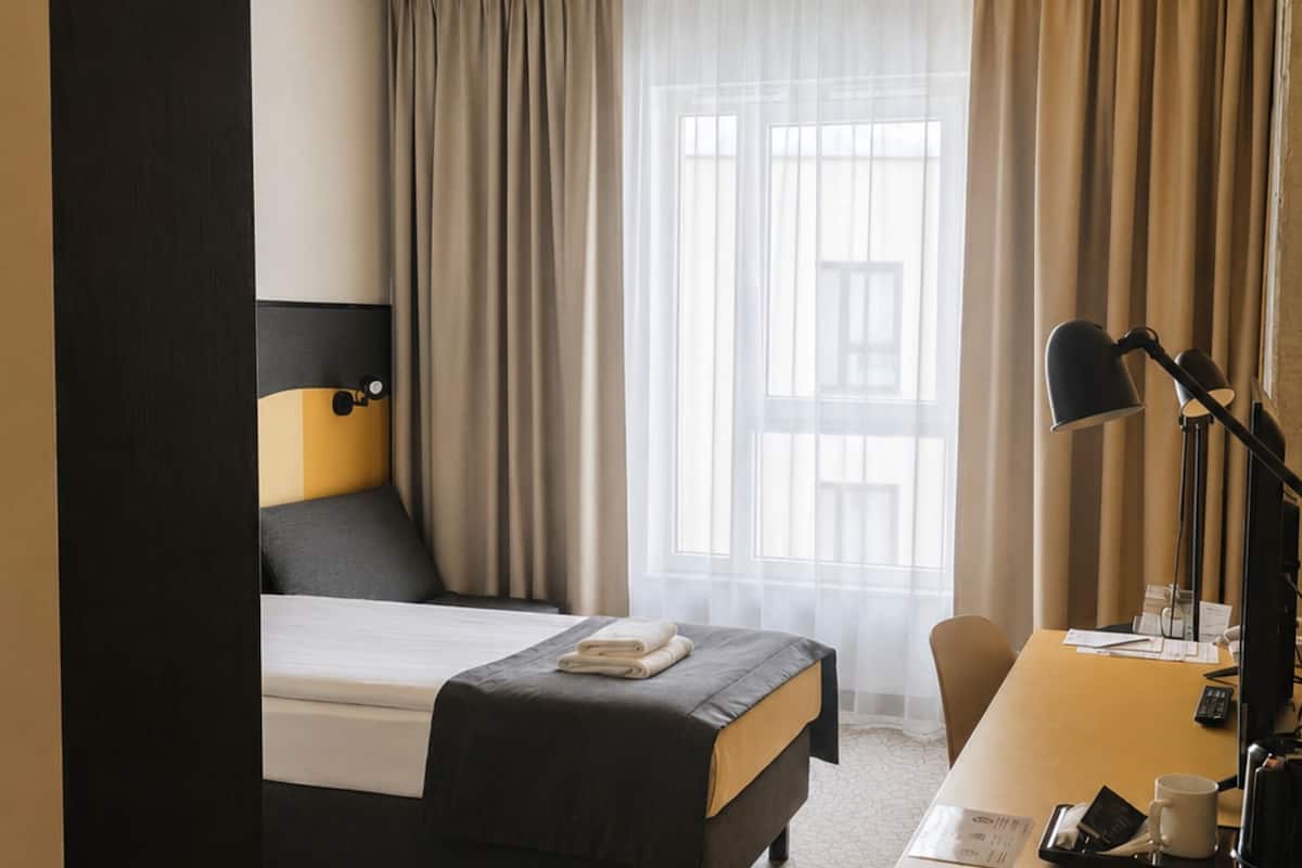 Quarto Individual Comfort | Secretária, secretária adequada para computadores portáteis