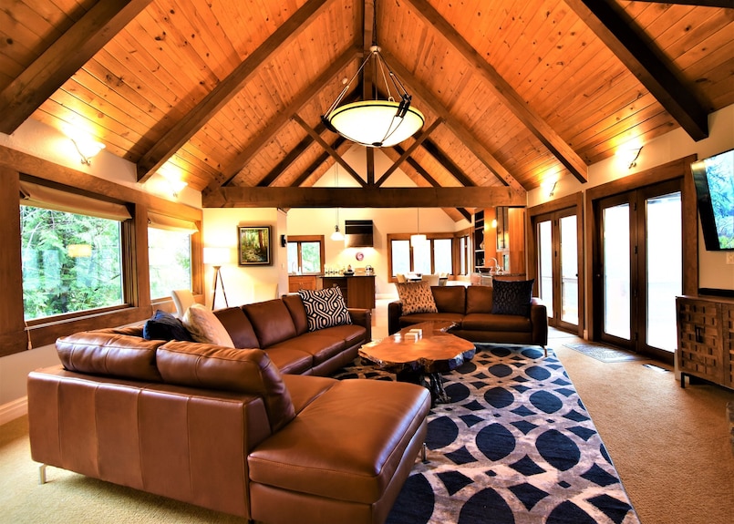 River's Edge Retreat By North Bend Escapes - Snoqualmie, WA