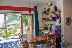 Casa, 1 quarto, fumadores, terraço | Sala de jantar