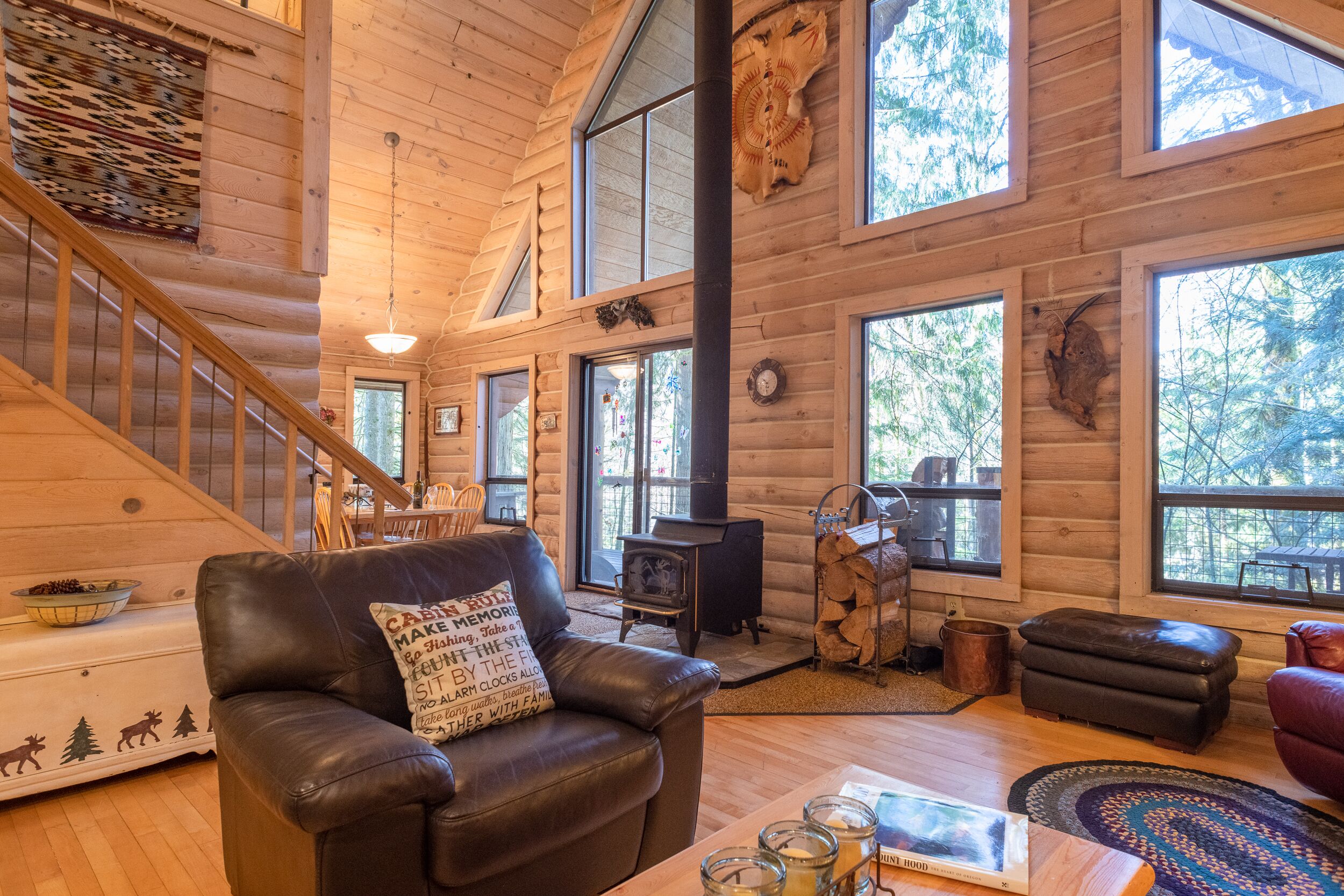 Log Home, Hot Tub, Secluded, Pet Friendly, Wood Stove,ping Pong Table ! - Oregon