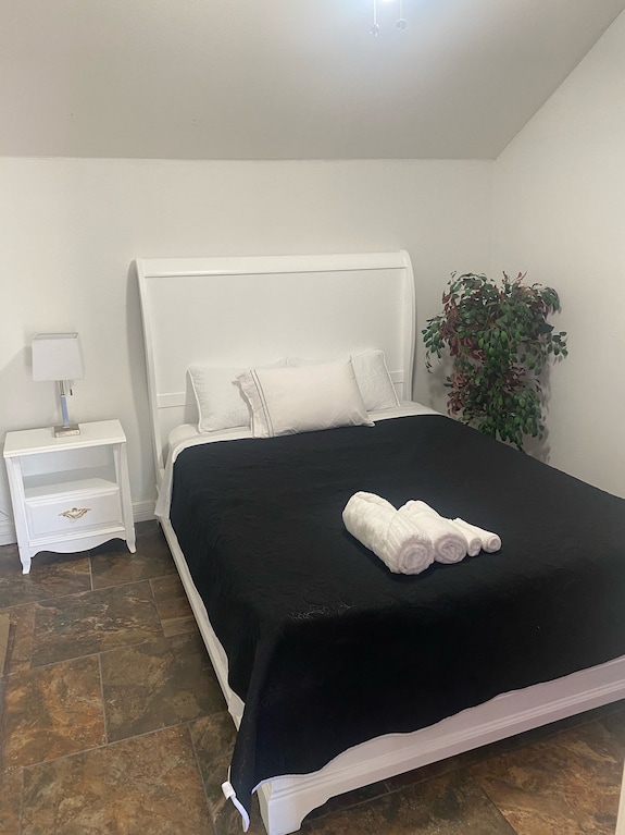 National Parks And Nice Place To Relax - Tulare, CA