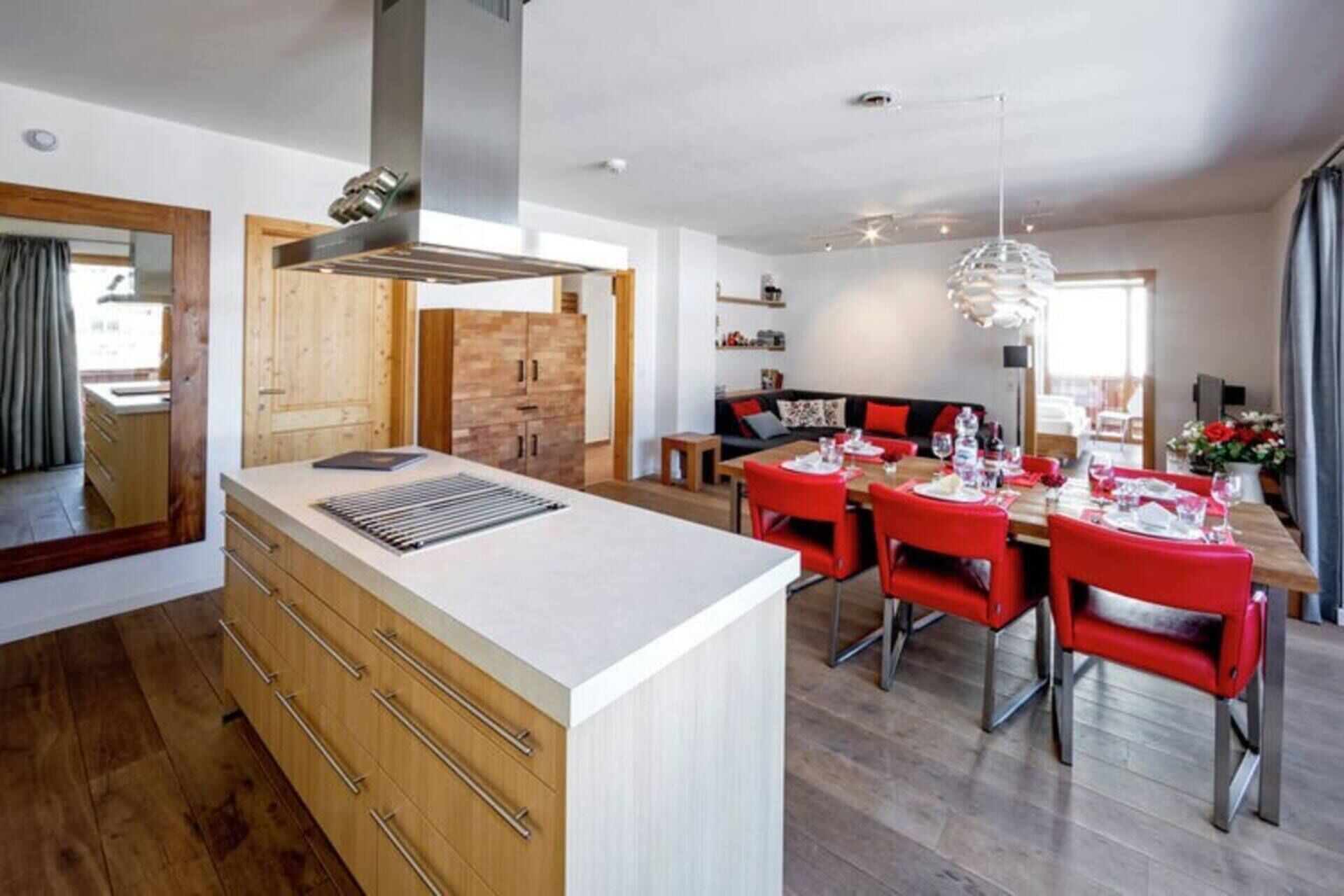 Apartamento | Cozinha privada | Geladeira, micro-ondas, fogão, cooktop
