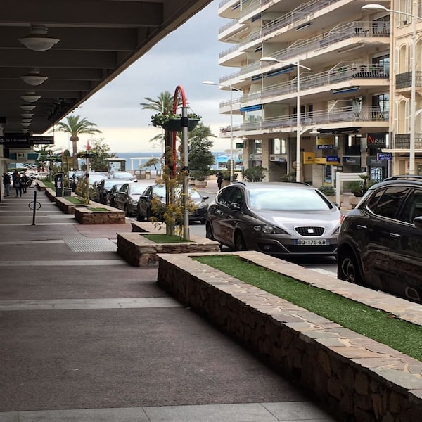 Heart Saint Raphaël, Standing 4 Pers Everything On Foot, !   Air Conditioning \/Terrace - Saint-Raphaël