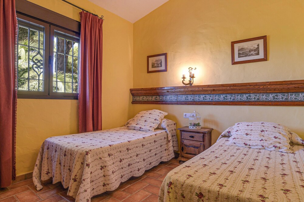 Casa De Vacaciones Villa Su Ilusión Con Piscina, Wi-fi, Aire Acondicionado, Jardín Y Terraza - Conil de la Frontera
