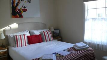 Quarto casal | Quartos à prova de som, Wi-Fi de cortesia, roupa de cama