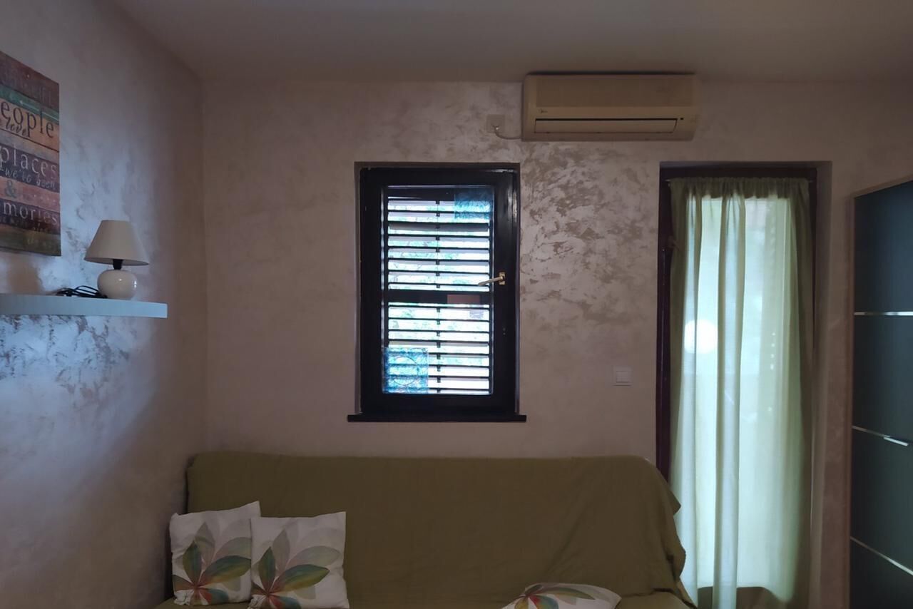 Sea Mist Studio Apartment With Terrace In Budva - Budva